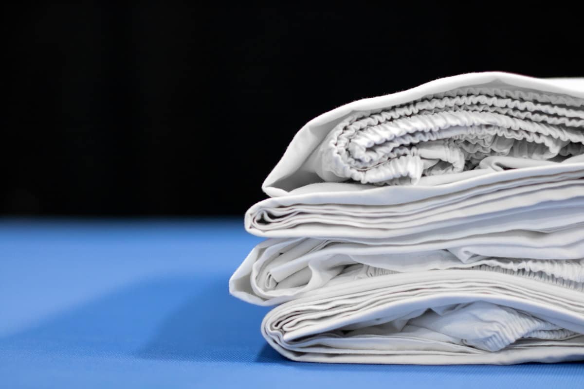 How to Fold a Fitted Sheet: 5 Simple Steps | Neat Linen Closets are ...